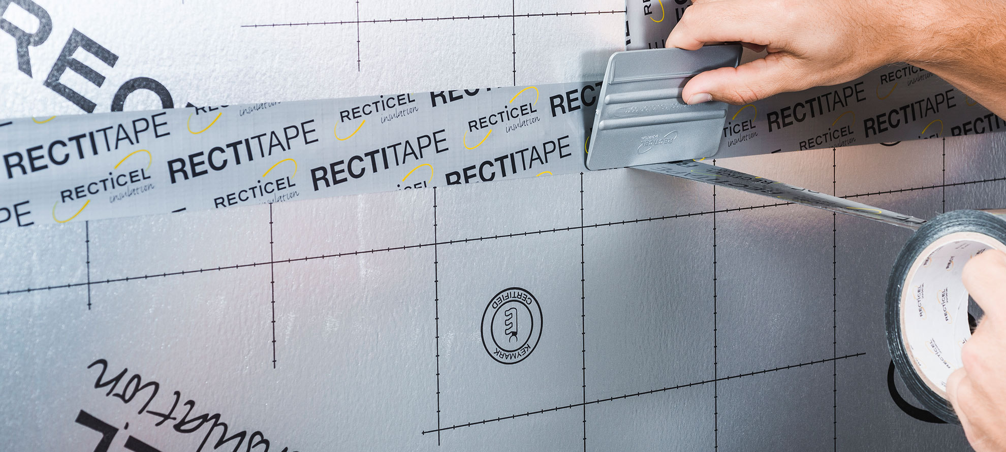 Is de aluminium laag van PU isolatie voldoende als dampscherm?