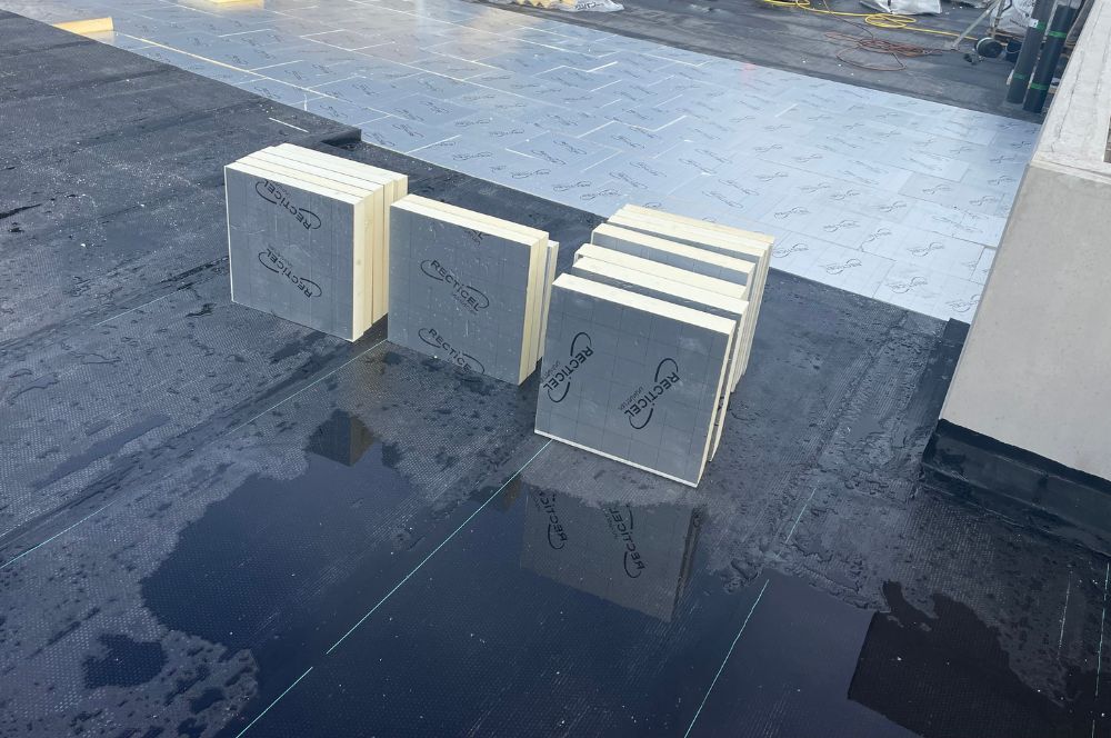 Le choix gagnant d'une isolation à pente intégrée pour les toitures ...